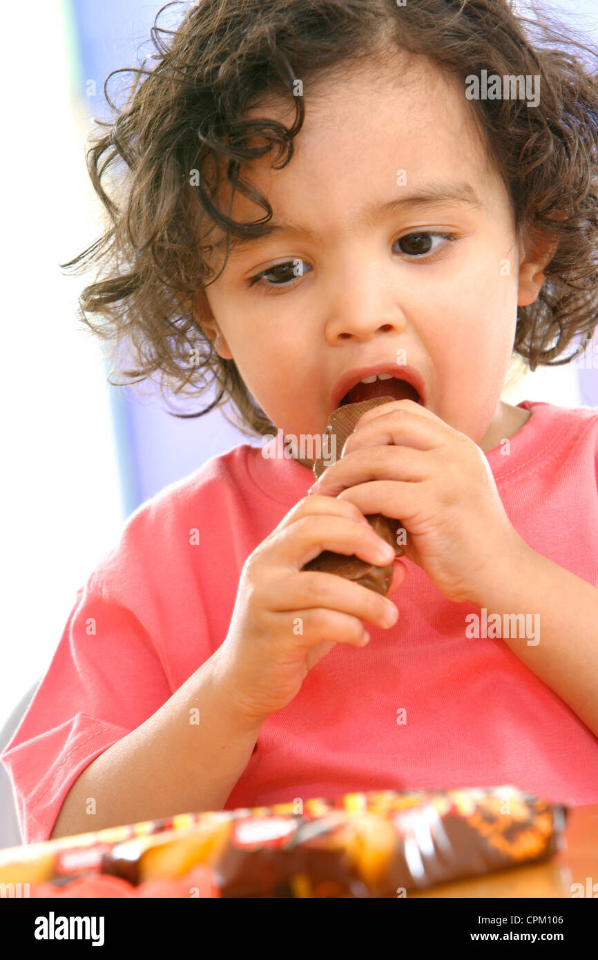 Snacking bars hi-res stock photography and images - Alamy