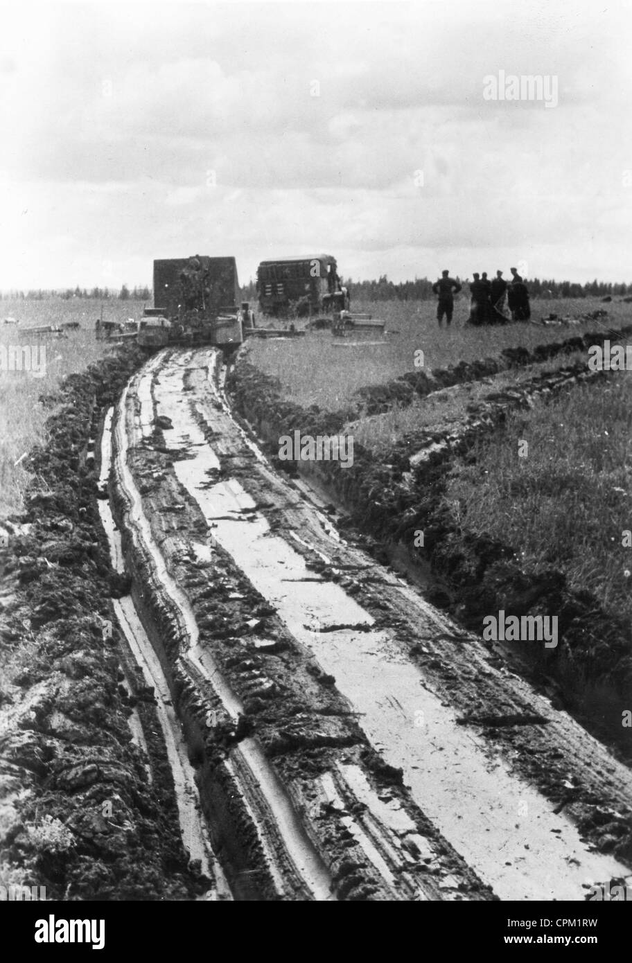 German vehicles in the mud on the Eastern Front, 1942 Stock Photo - Alamy