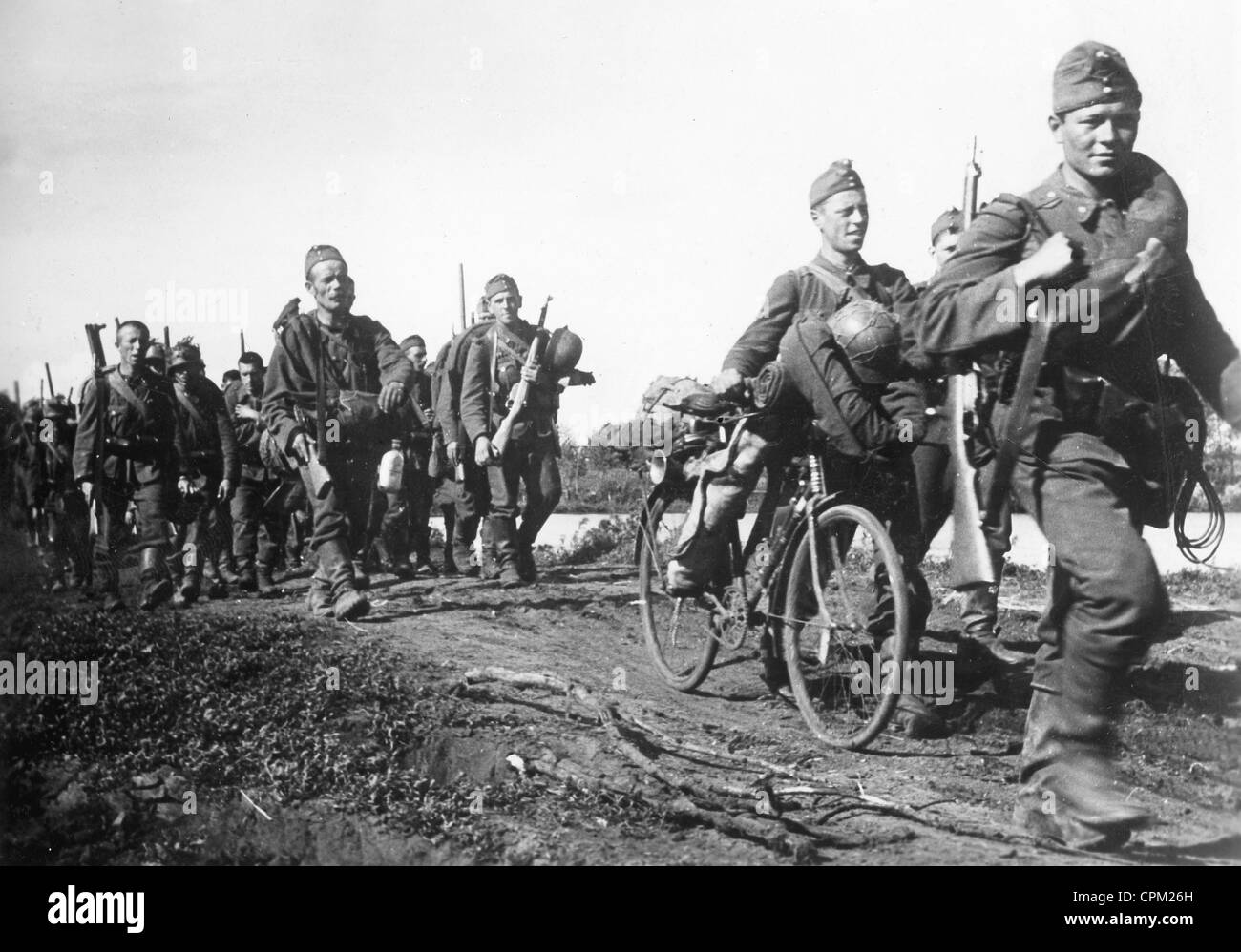 Hungarian infantry on the advance on the Eastern Front, 1942 Stock ...