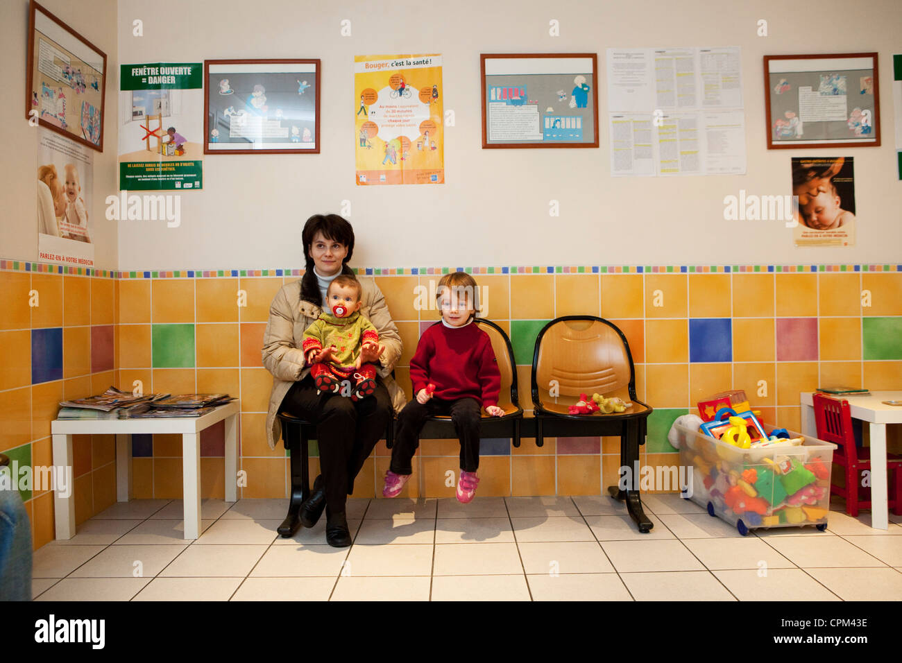 Patients child waiting room hi-res stock photography and images - Alamy