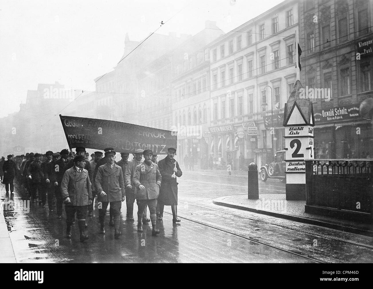 Demonstration protesting Black and White Stock Photos & Images - Alamy