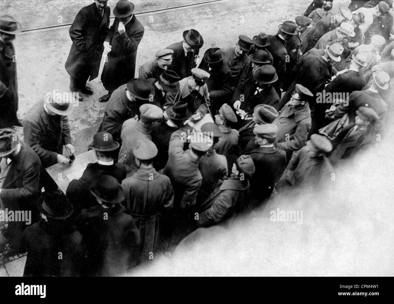 Gambling on the street, 1919 Stock Photo - Alamy