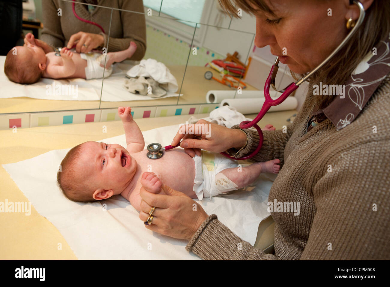 Auscultation newborn hi-res stock photography and images - Alamy