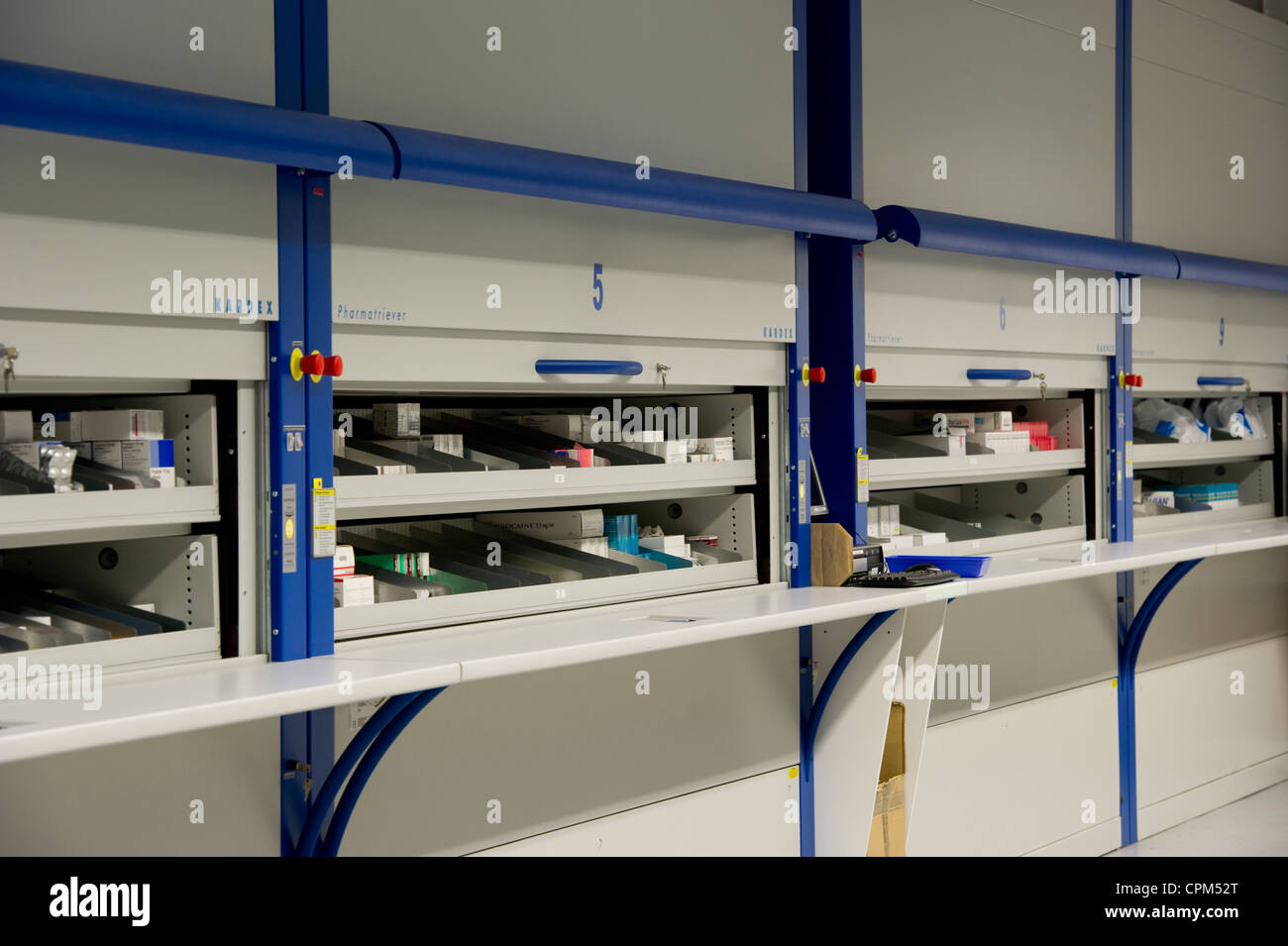 Automaton machine hi-res stock photography and images - Alamy