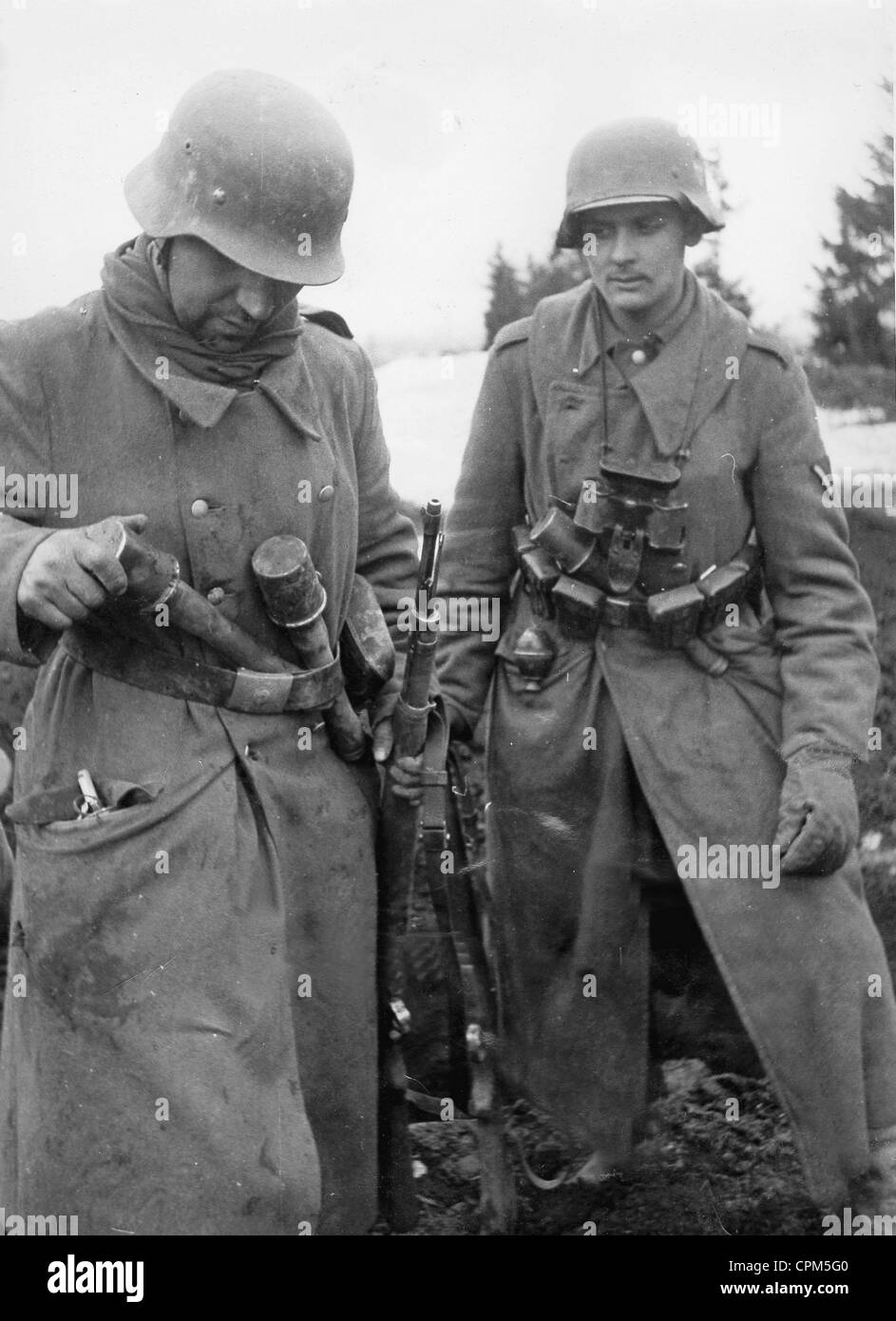 German soldiers on the eastern front 1944 hi-res stock photography and ...