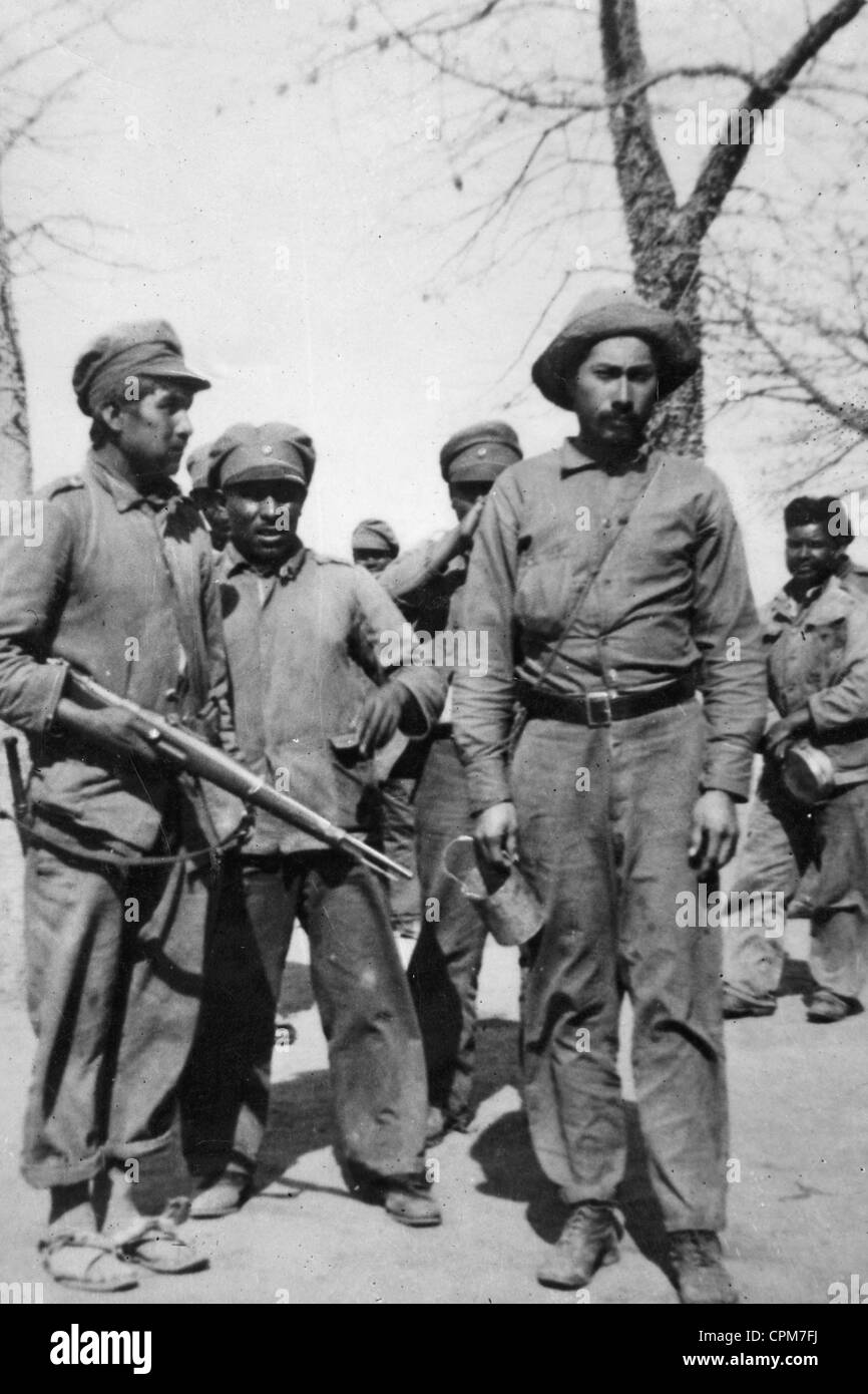 Bolivian soldiers with a prisoner during the Chaco War, 1932 Stock ...