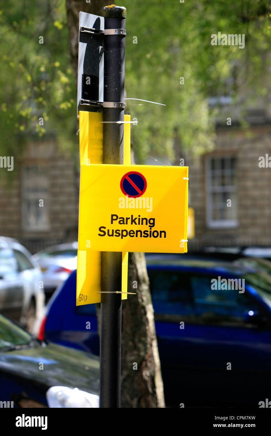 Temporary parking suspension sign hi-res stock photography and images ...