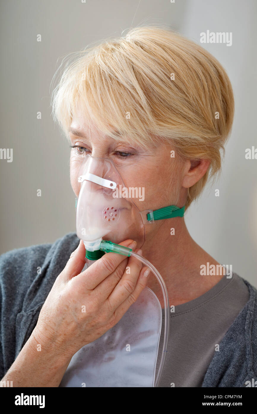 Oxygen therapy hi-res stock photography and images - Alamy