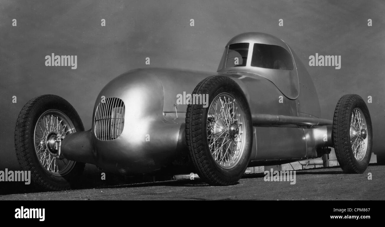 Streamlined racing car Black and White Stock Photos & Images - Alamy