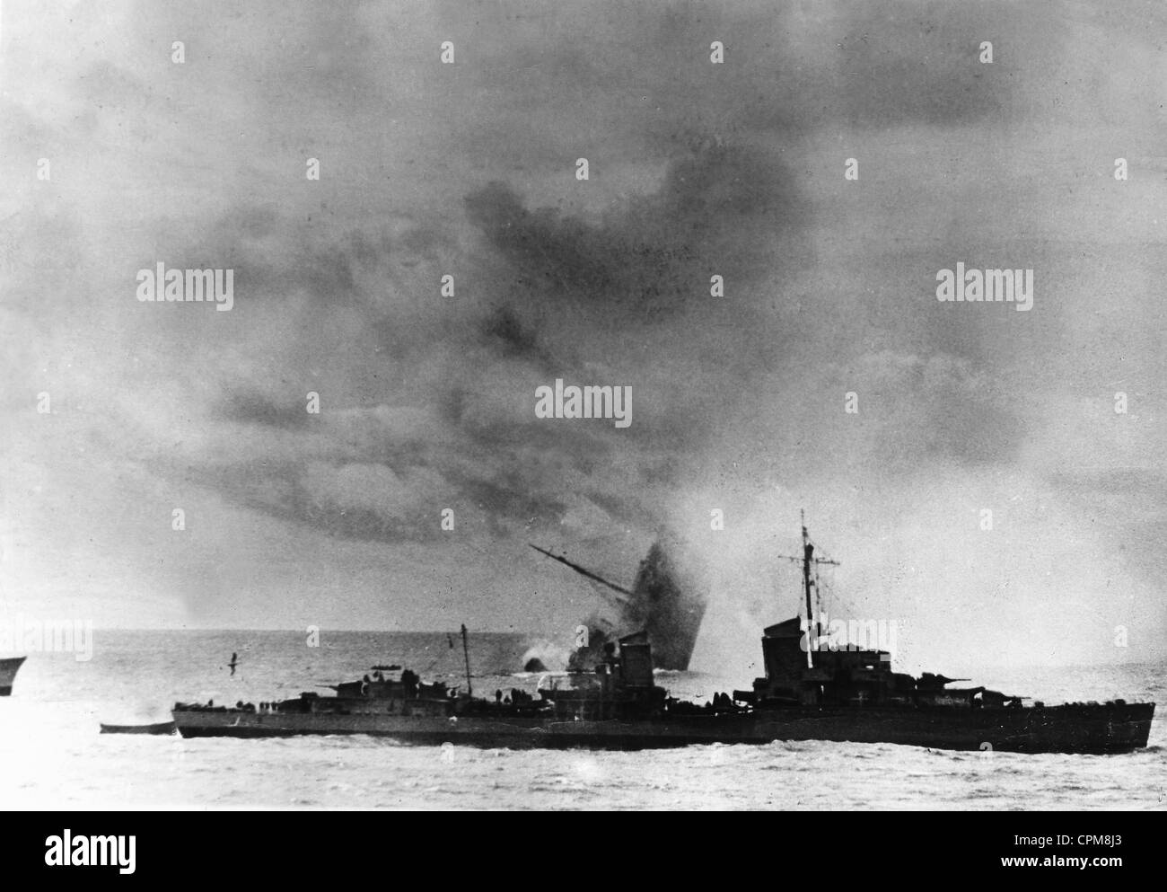British destroyer 1940 hi-res stock photography and images - Alamy