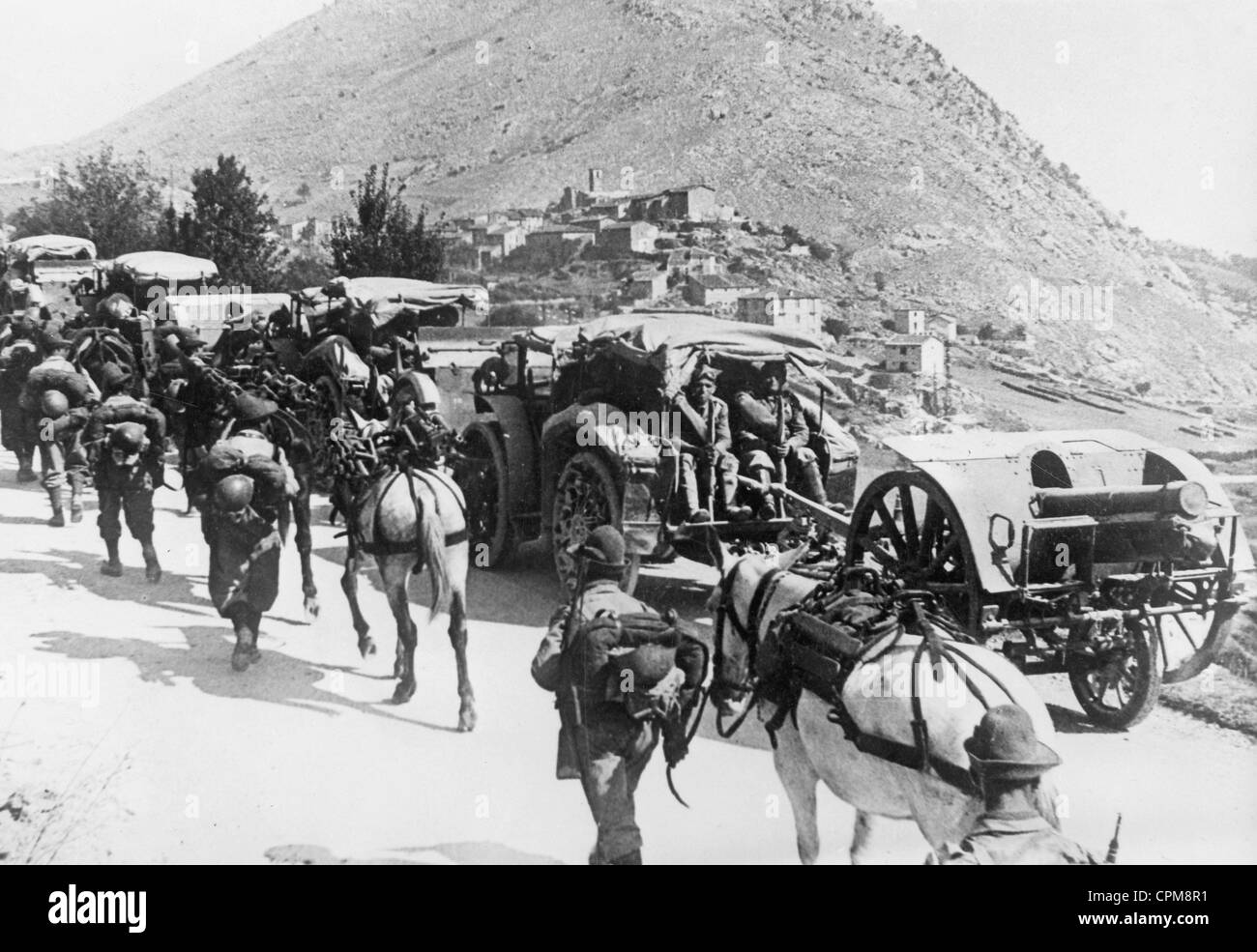 Italian Alpine Troops High Resolution Stock Photography and Images - Alamy