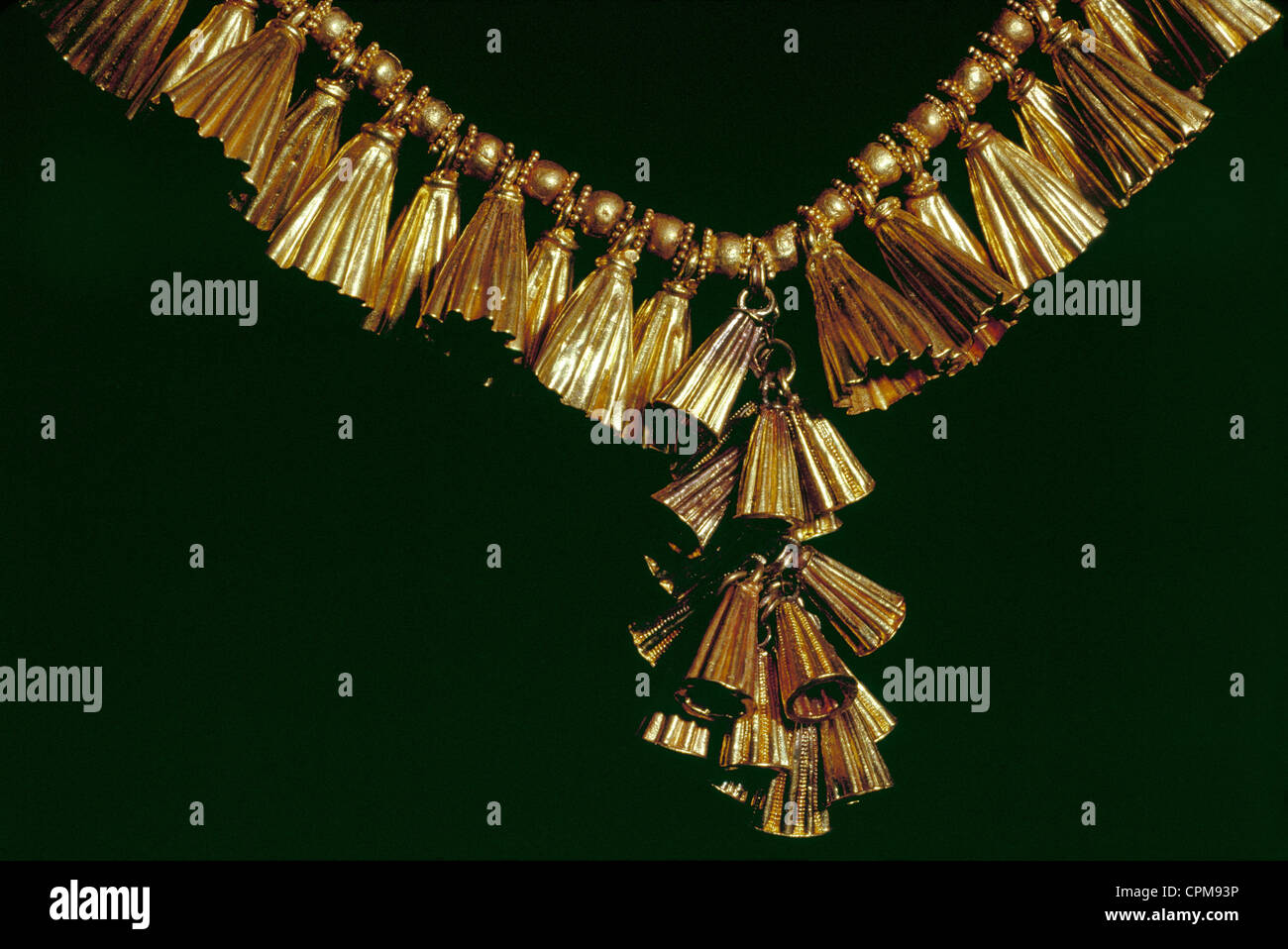 A necklace from the gold of Nimrud - a collection of more than 1,000 ...