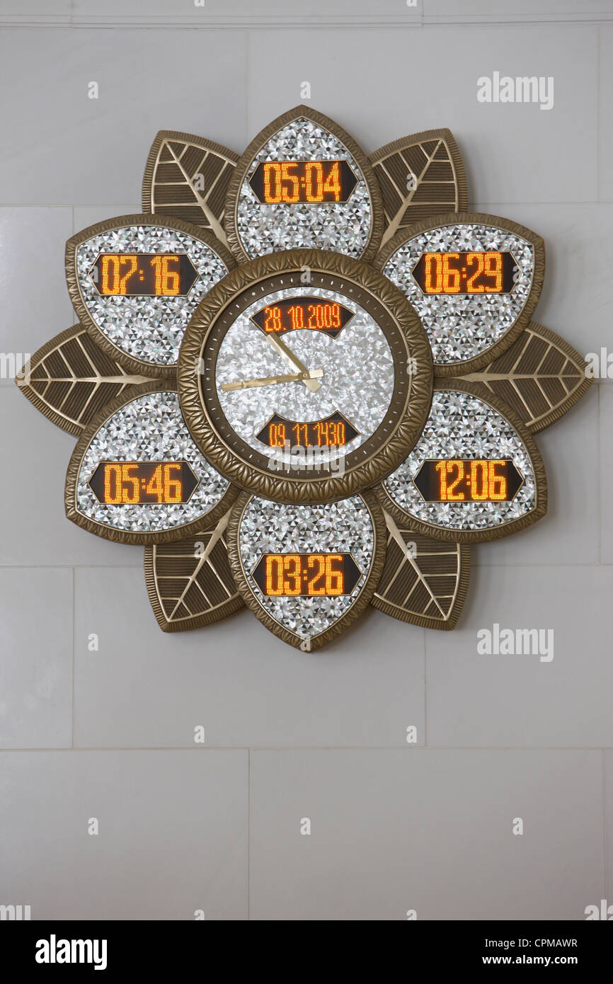 Prayer clocks hi-res stock photography and images - Alamy
