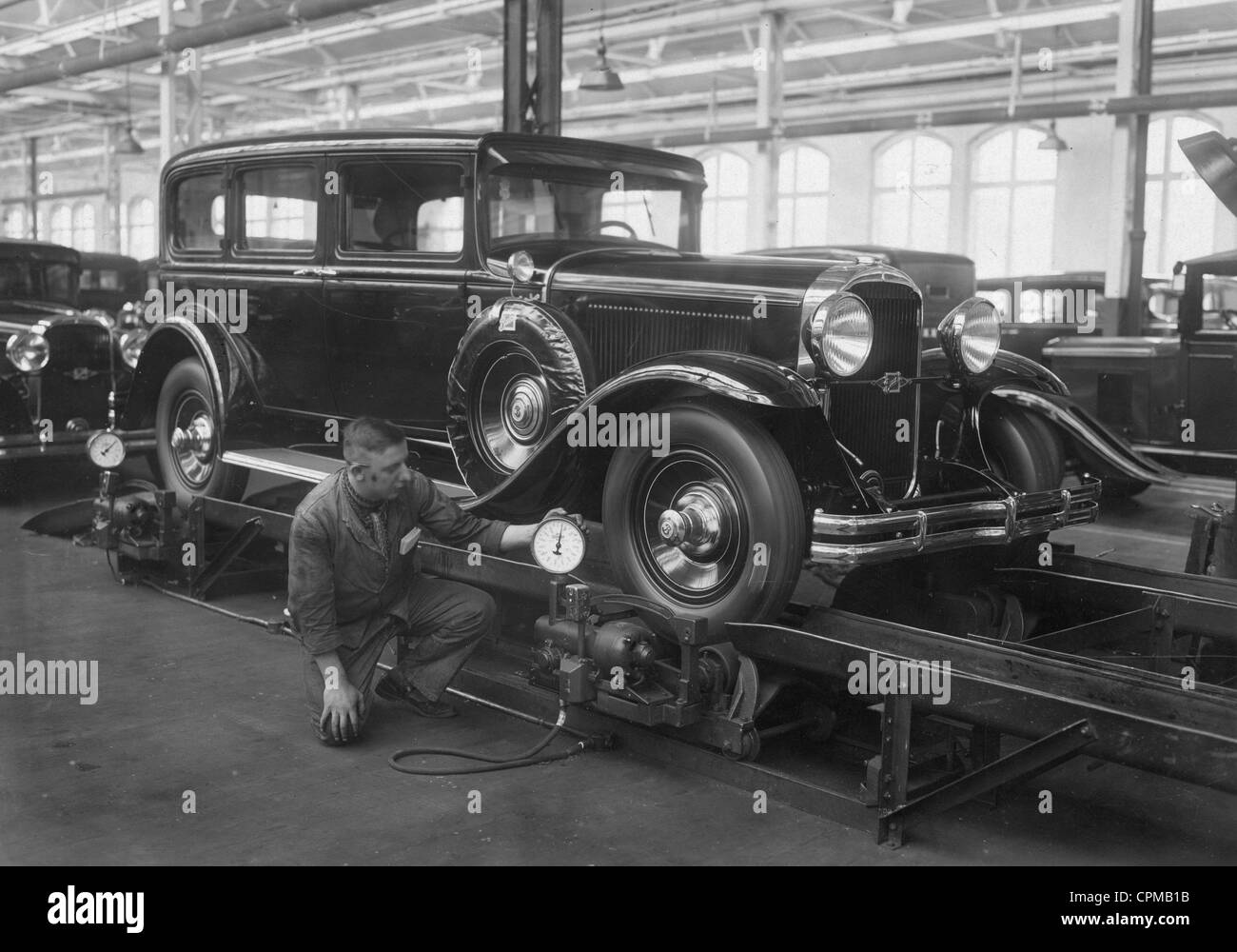 General motors car production hi-res stock photography and images - Alamy