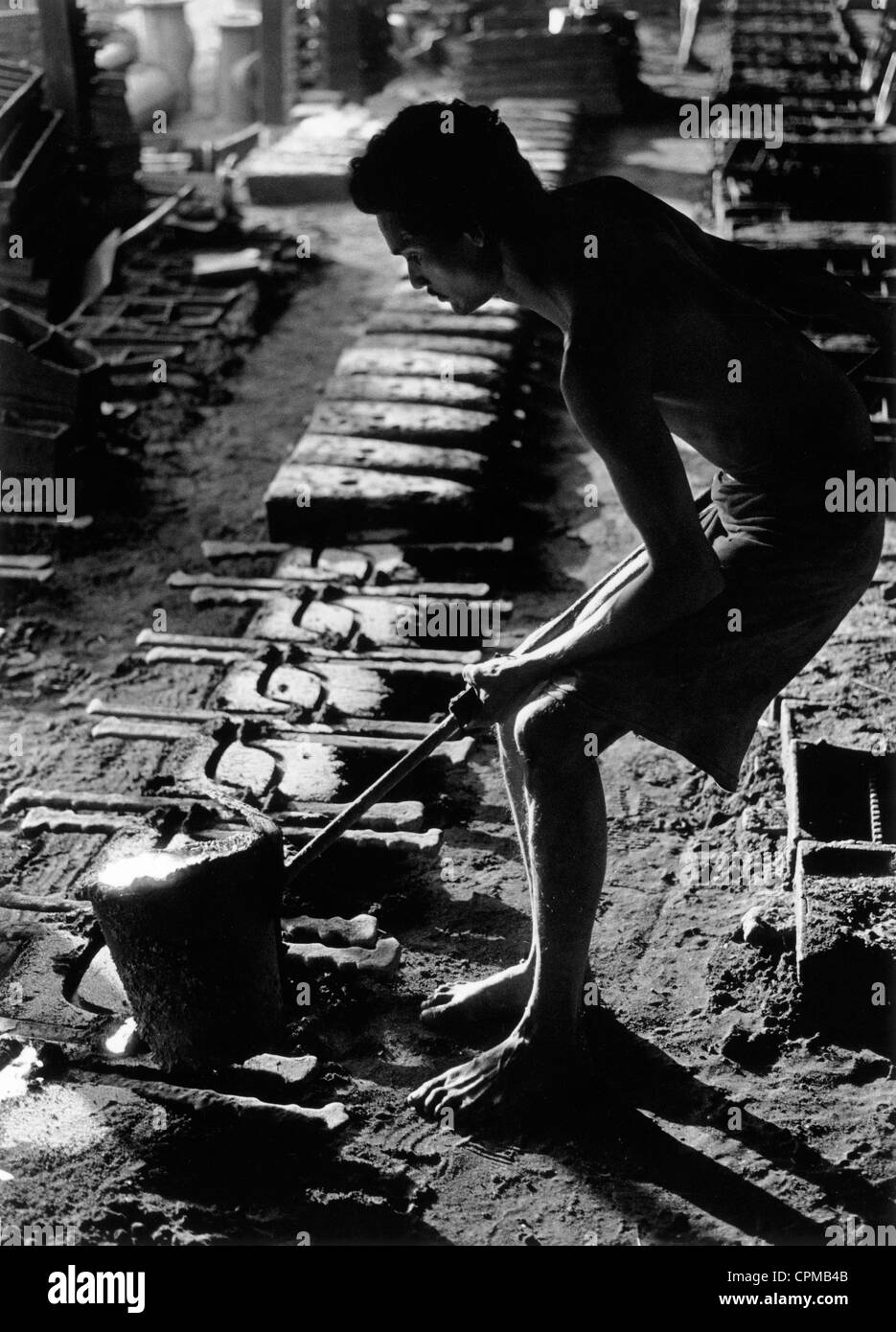 Old asian man processing hi-res stock photography and images - Alamy