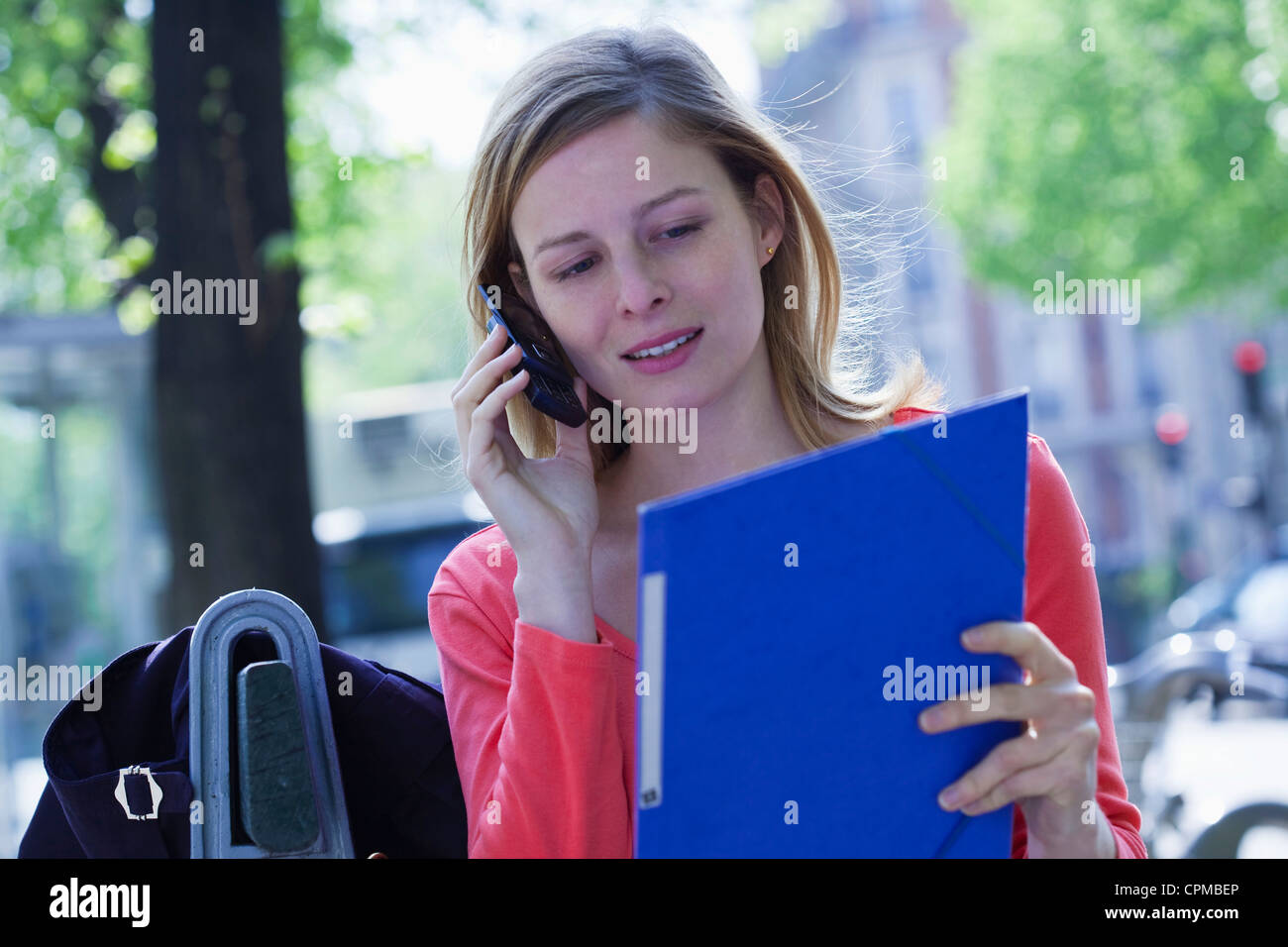 WOMAN ON THE PHONE Stock Photo - Alamy