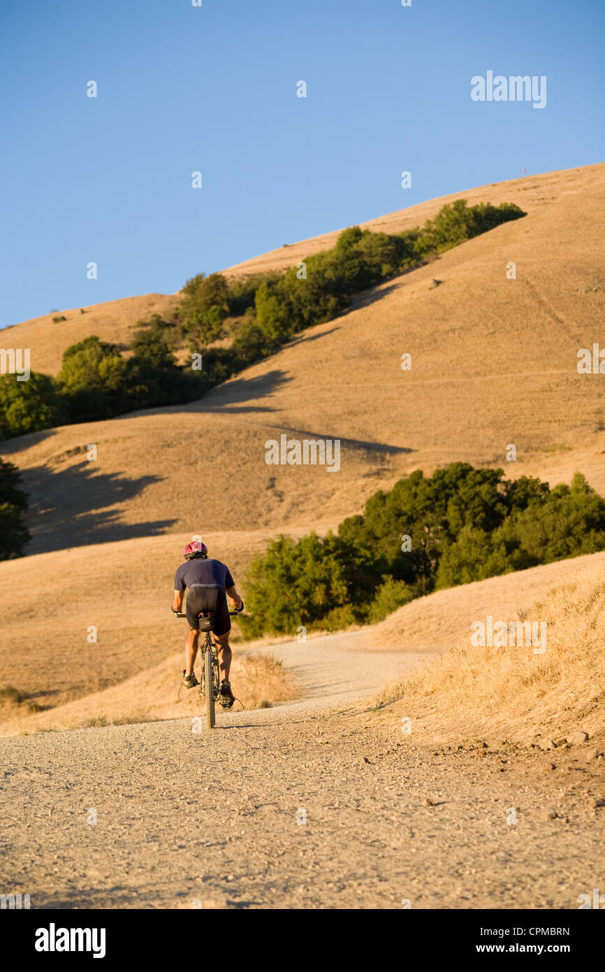 Mountain biker at Mission Peak. Fremont, California Stock Photo - Alamy