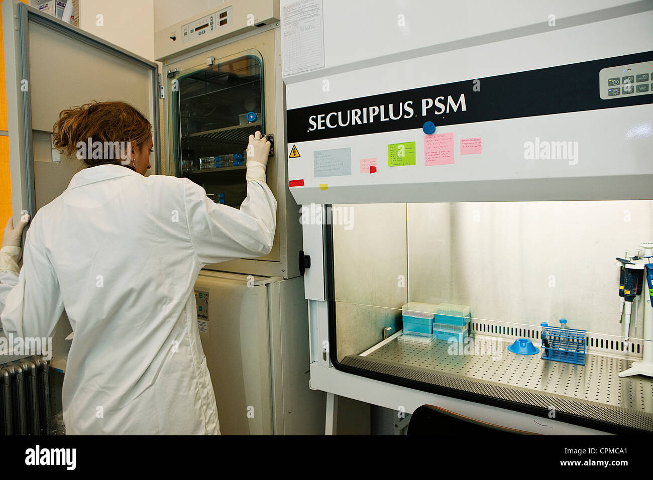 Scientific centres hi-res stock photography and images - Alamy