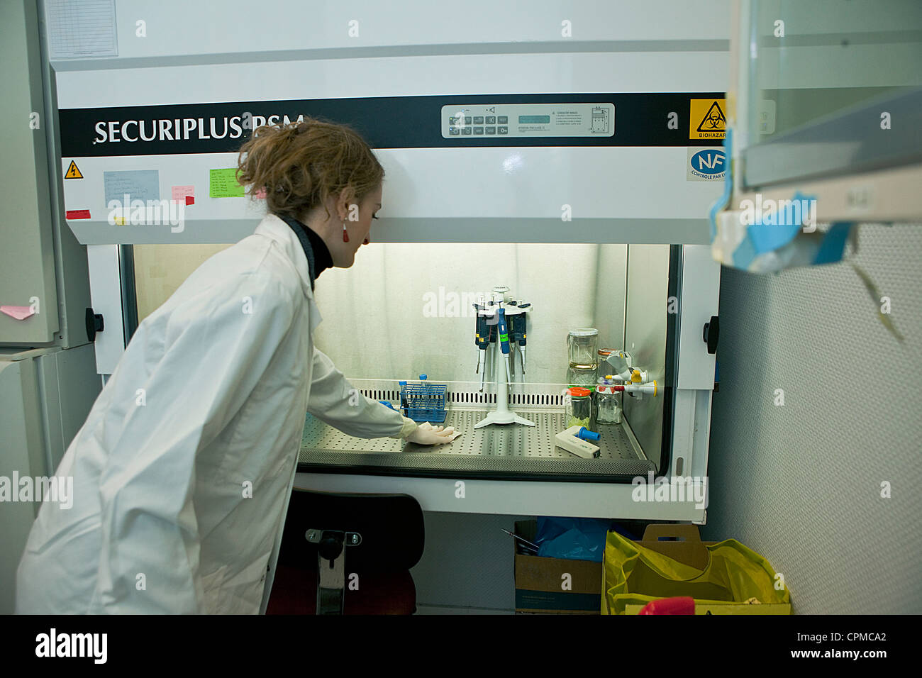 Scientific centres hi-res stock photography and images - Alamy