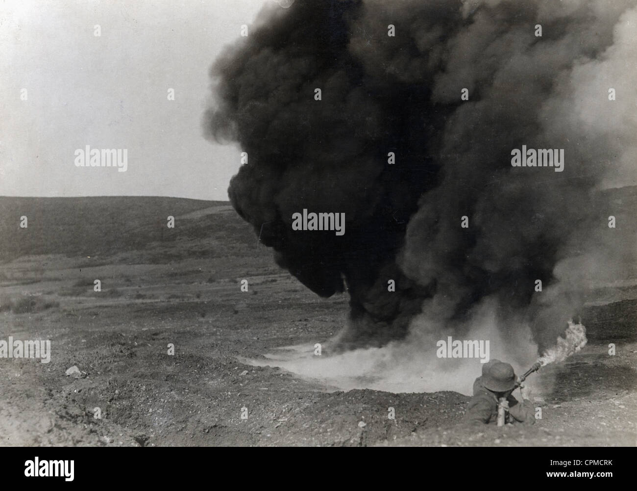 Flame thrower hi-res stock photography and images - Alamy