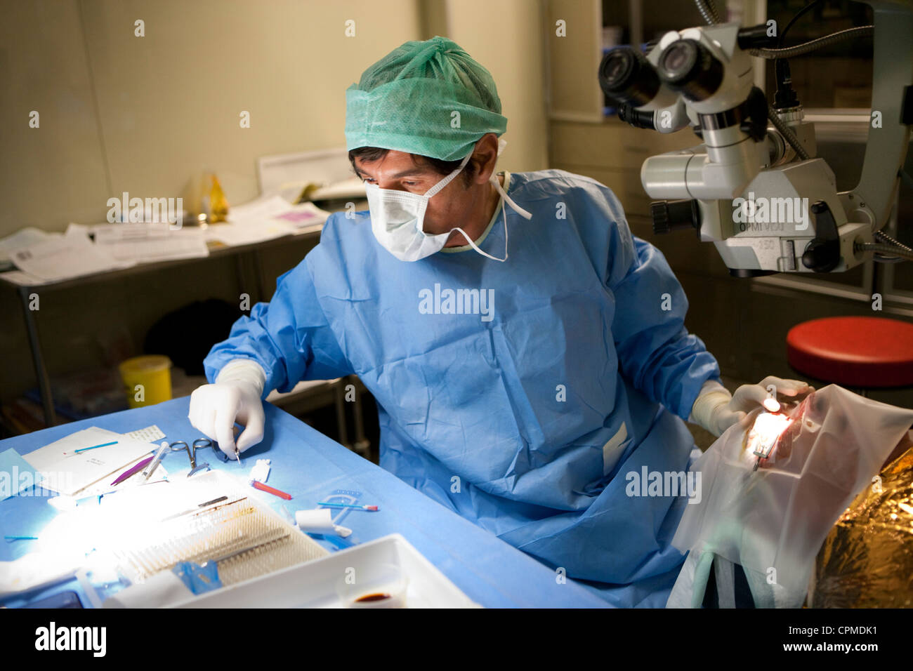 Macula operation hi-res stock photography and images - Alamy