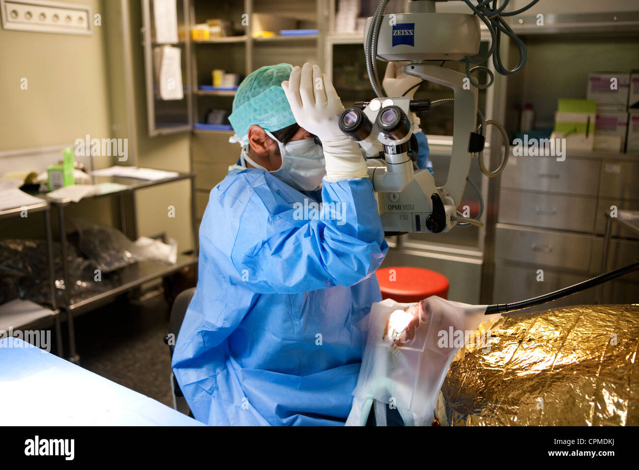 Macula operation hi-res stock photography and images - Alamy