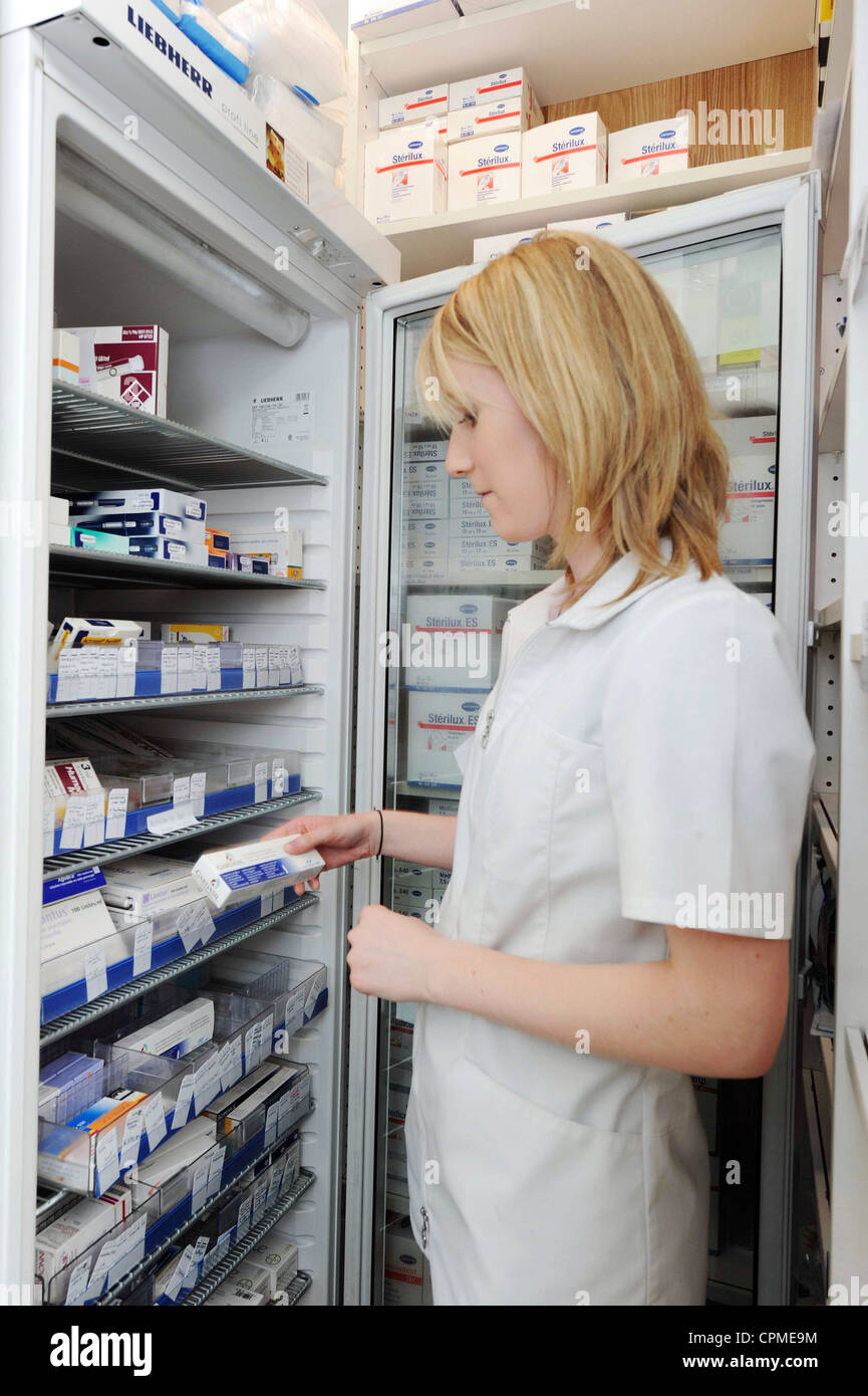 INTERIOR OF A CHEMIST'S SHOP Stock Photo - Alamy