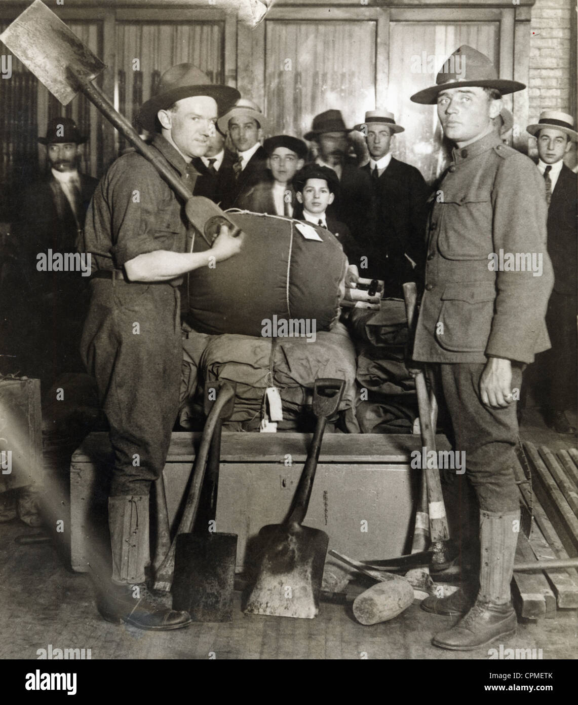 American soldiers during the mobilization in the First World War, 1917 ...