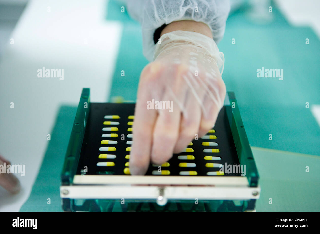 Capsule preparation hi-res stock photography and images - Alamy