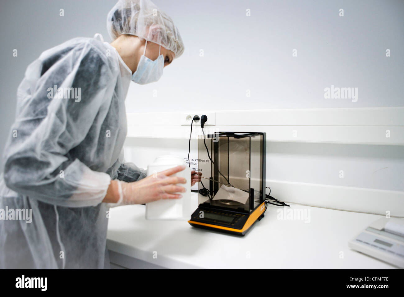 Drug preparation preparation hi-res stock photography and images - Alamy