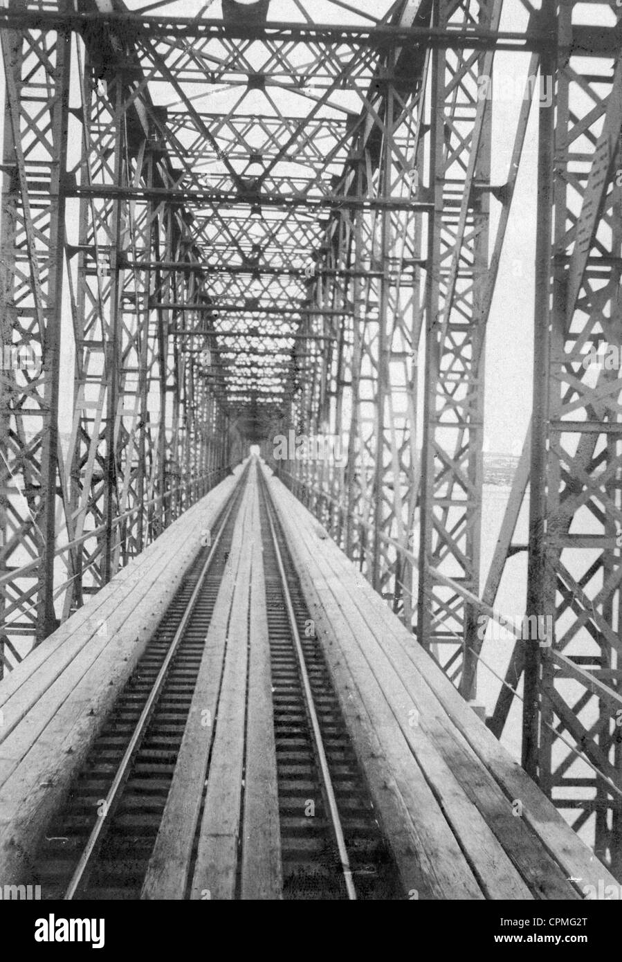 Construction railway bridge over Black and White Stock Photos & Images ...