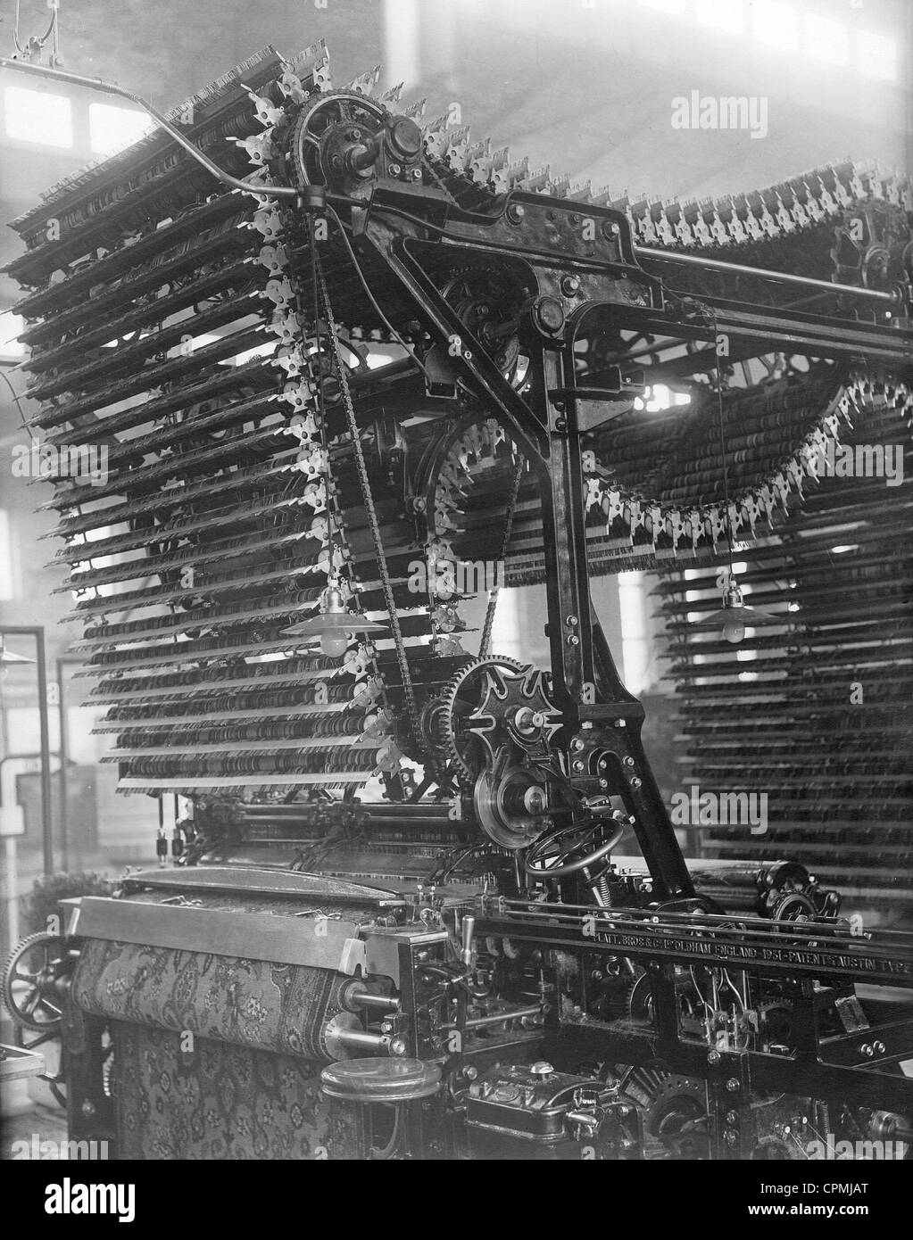 Carpet weaving machine hi-res stock photography and images - Alamy