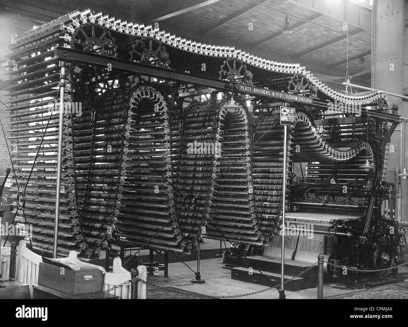 Automatic loom hi-res stock photography and images - Alamy