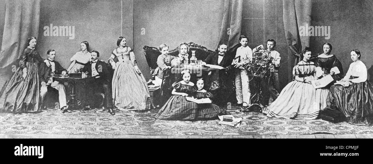 Family 19th century hi-res stock photography and images - Alamy