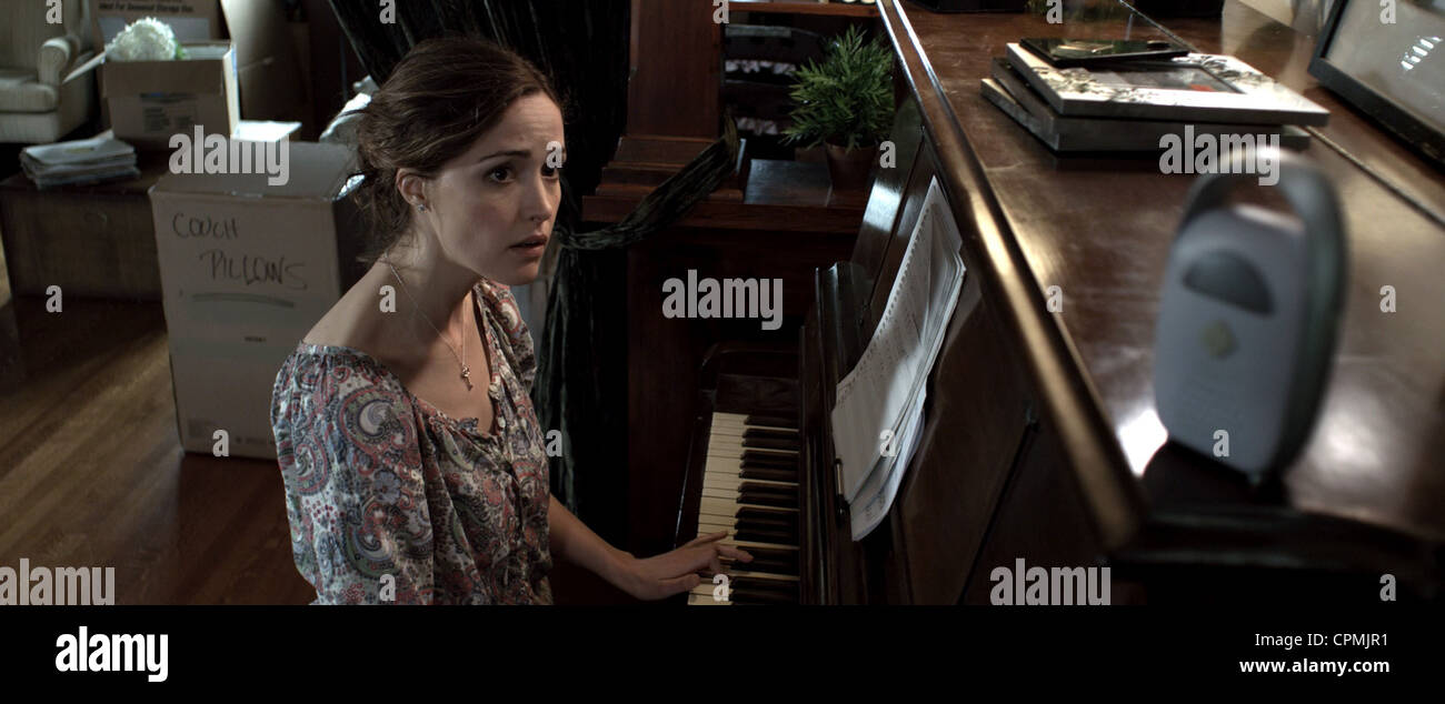 James wan rose byrne hi-res stock photography and images - Alamy