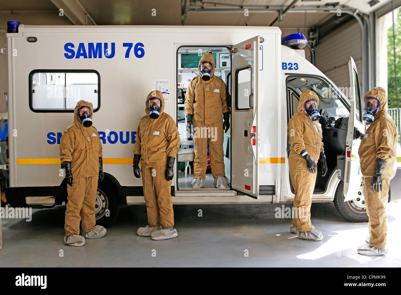 EMERGENCY MEDICAL SERVICE Stock Photo - Alamy