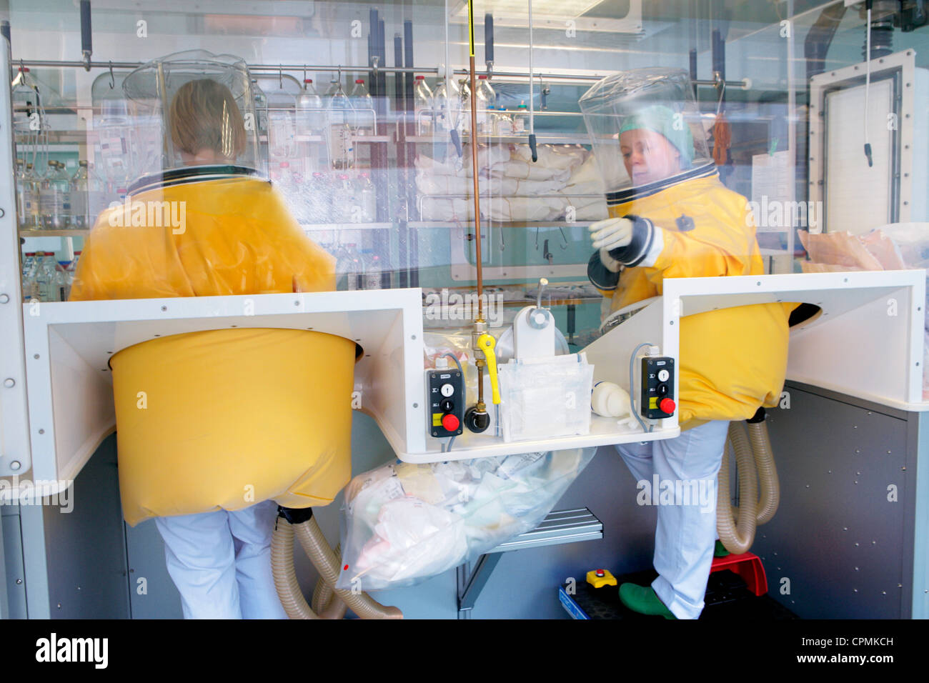 Pharmacy sterile products room hi-res stock photography and images - Alamy