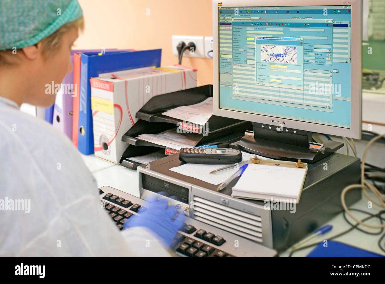 PREPARING FOR CHEMOTHERAPY Stock Photo - Alamy