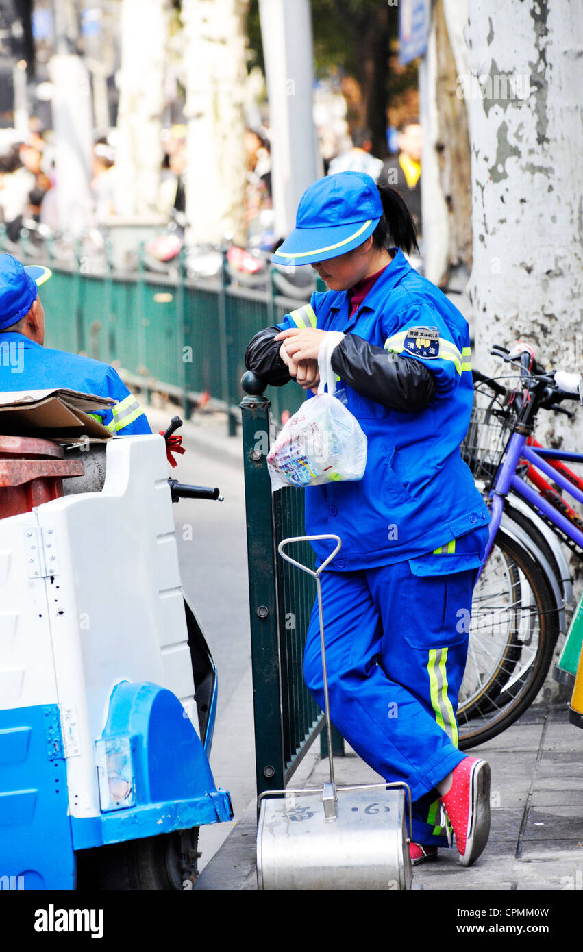 Road cleaners hi-res stock photography and images - Alamy