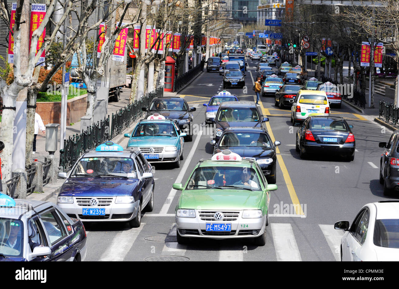 Taxis in Shanghai Stock Photo - Alamy