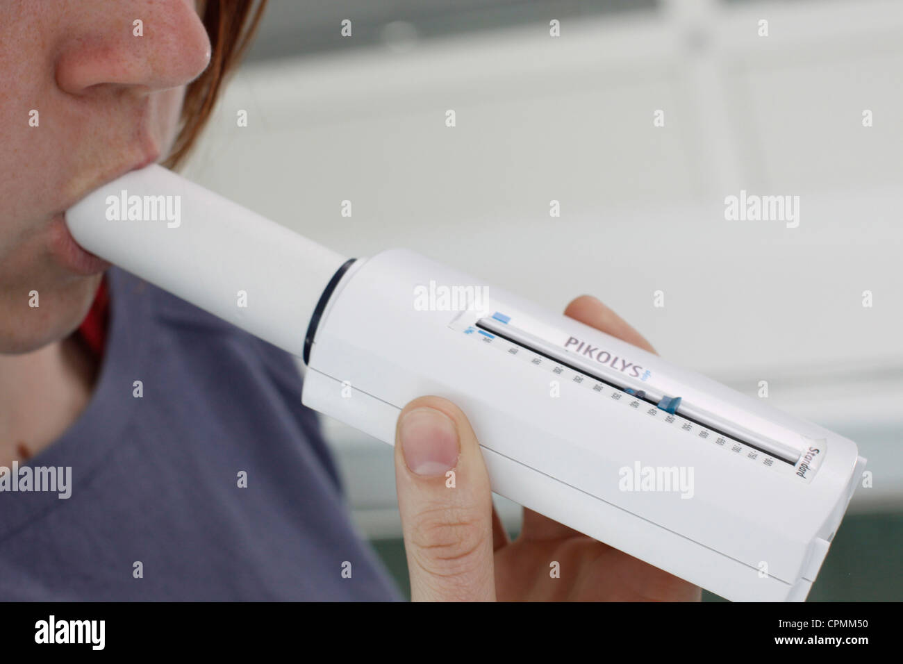 BREATHING, SPIROMETRY IN A WOMAN Stock Photo - Alamy