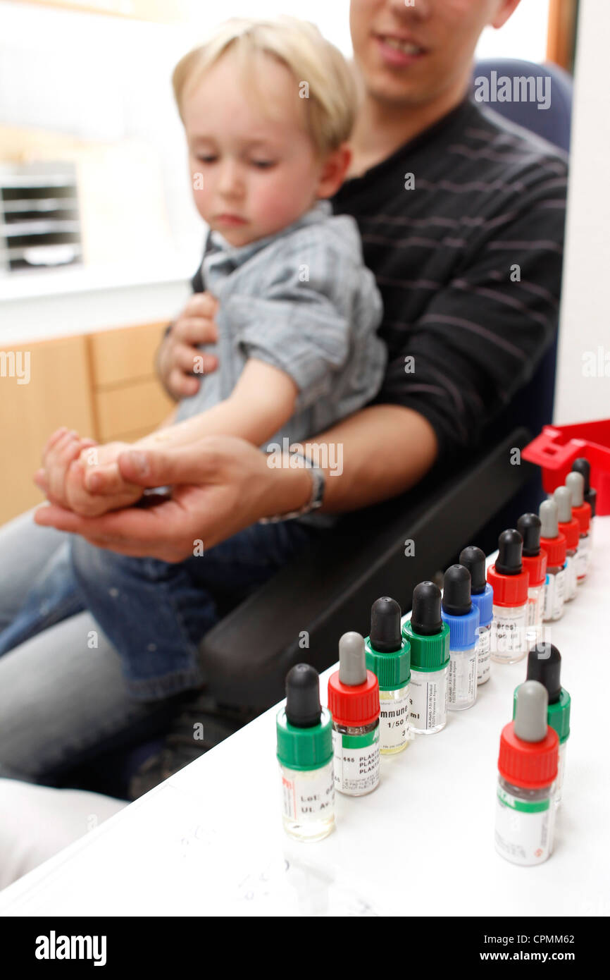 ALLERGY TEST, CHILD Stock Photo - Alamy