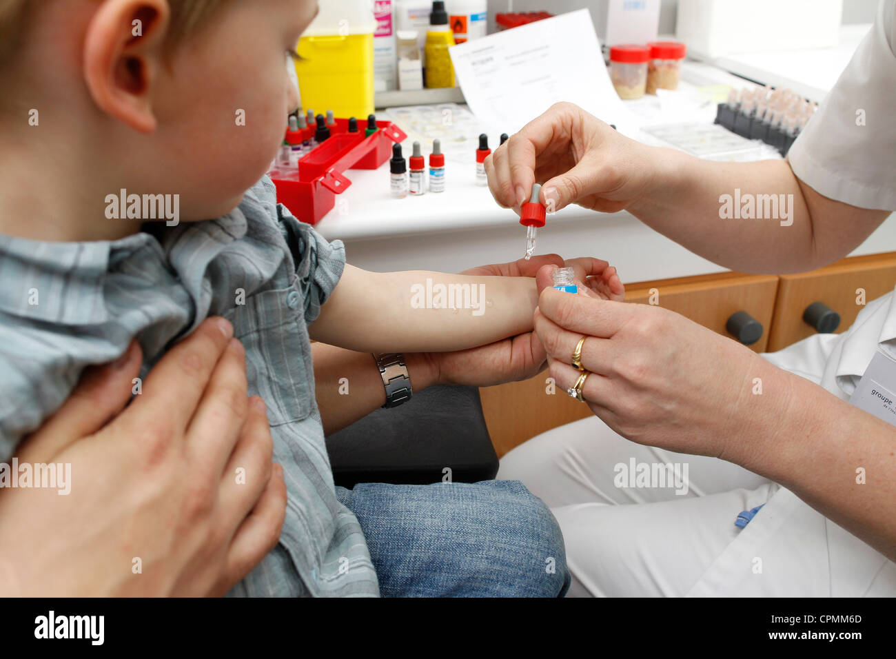 ALLERGY TEST, CHILD Stock Photo - Alamy