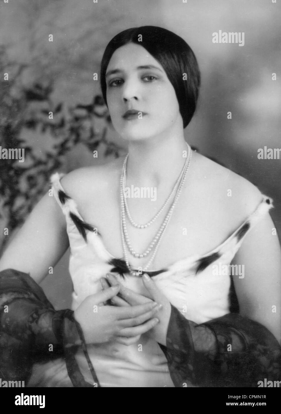 1920 woman hi-res stock photography and images - Alamy