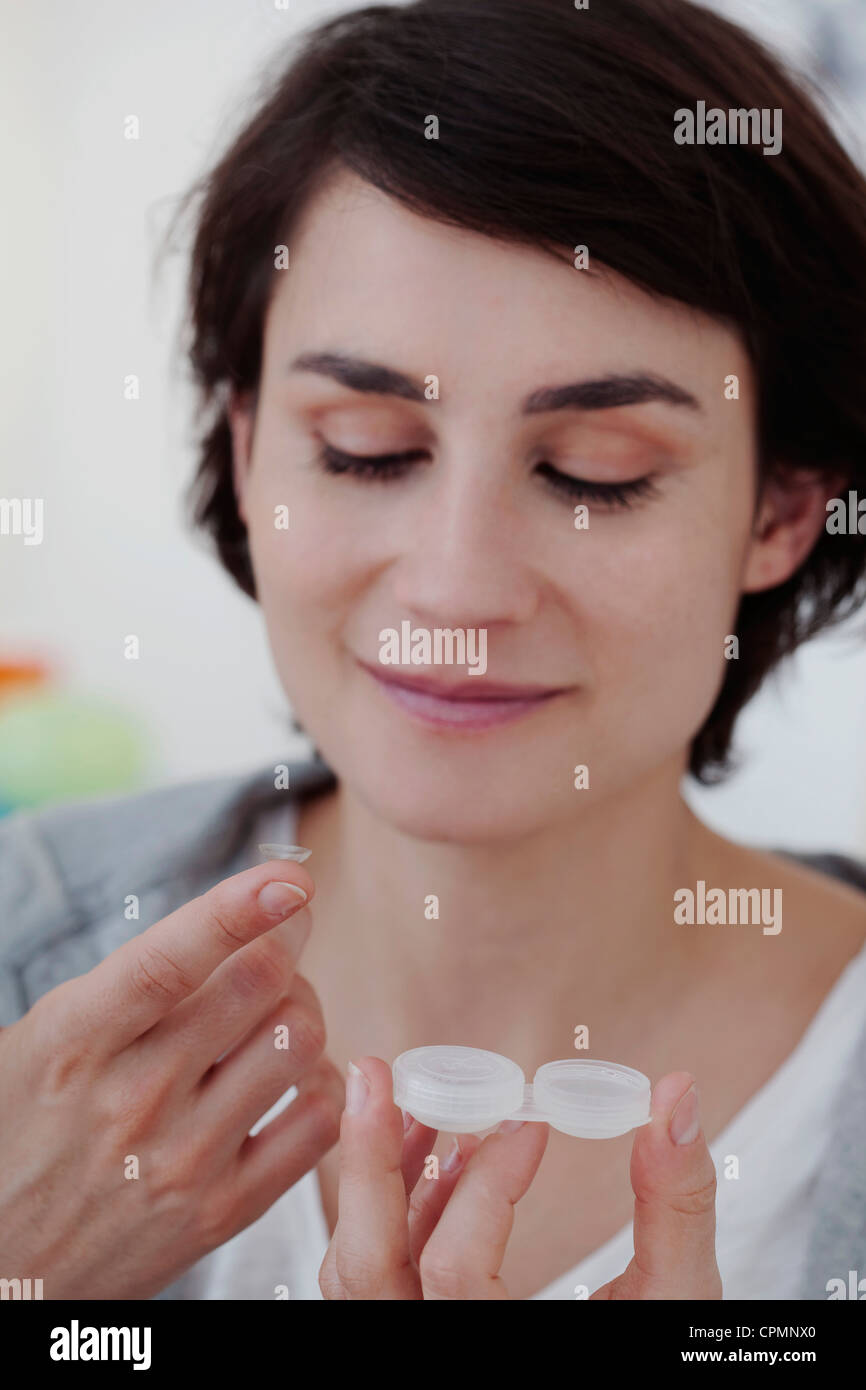 Lens and grin hi-res stock photography and images - Alamy