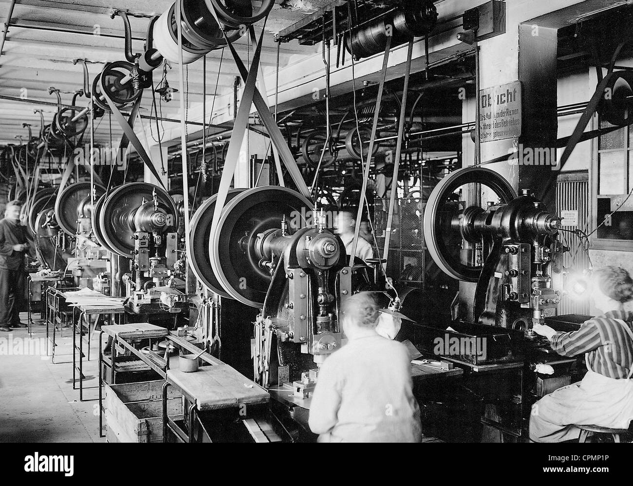 Machines hi-res stock photography and images - Alamy