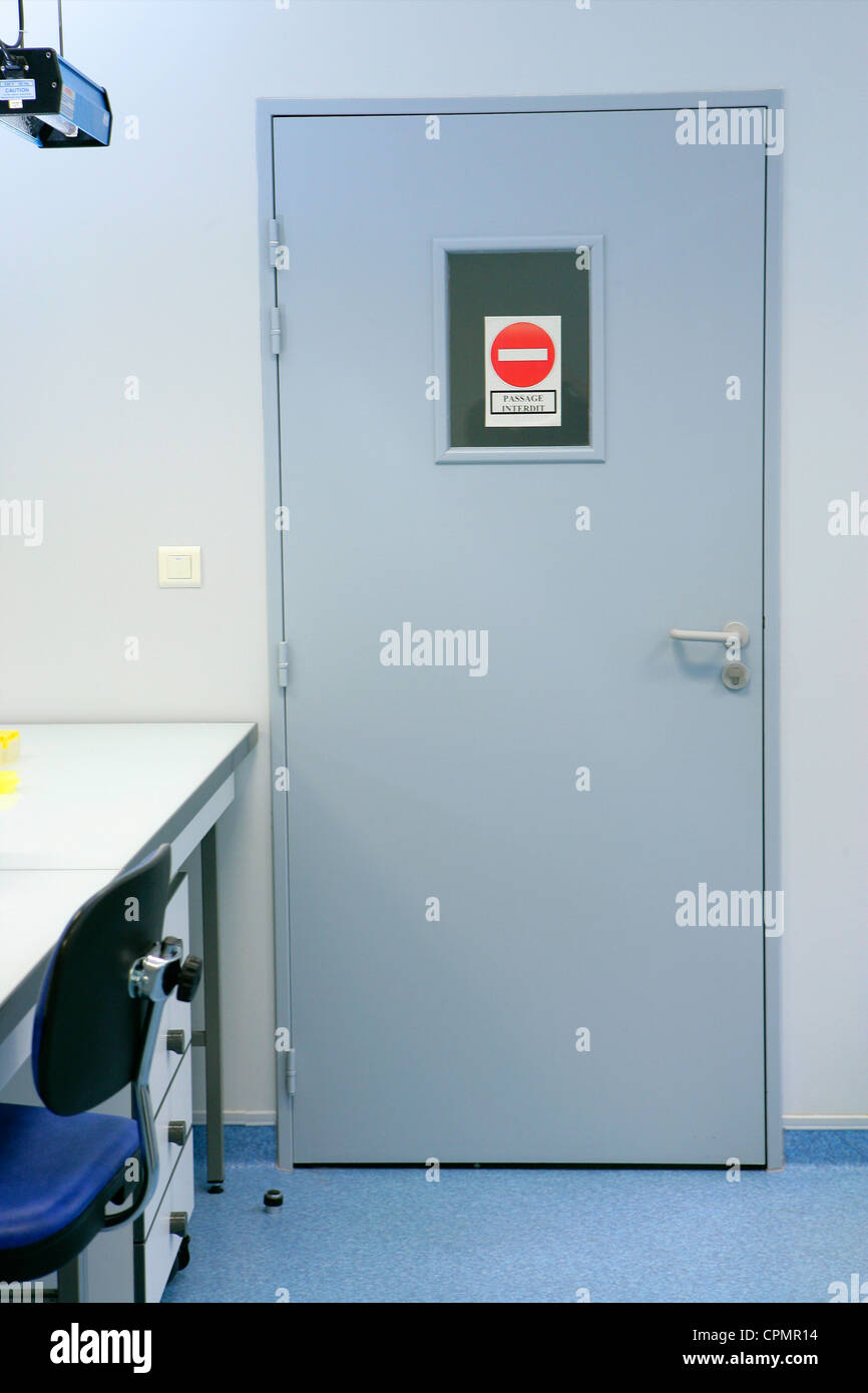 Warning Signs For Hospital High Resolution Stock Photography and Images ...