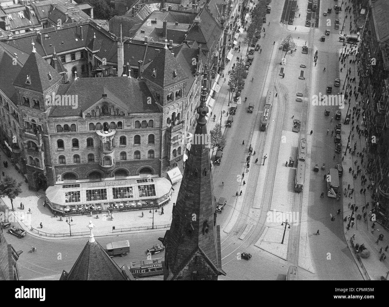 View of the Romanische Cafe in Berlin, 1933 Stock Photo - Alamy