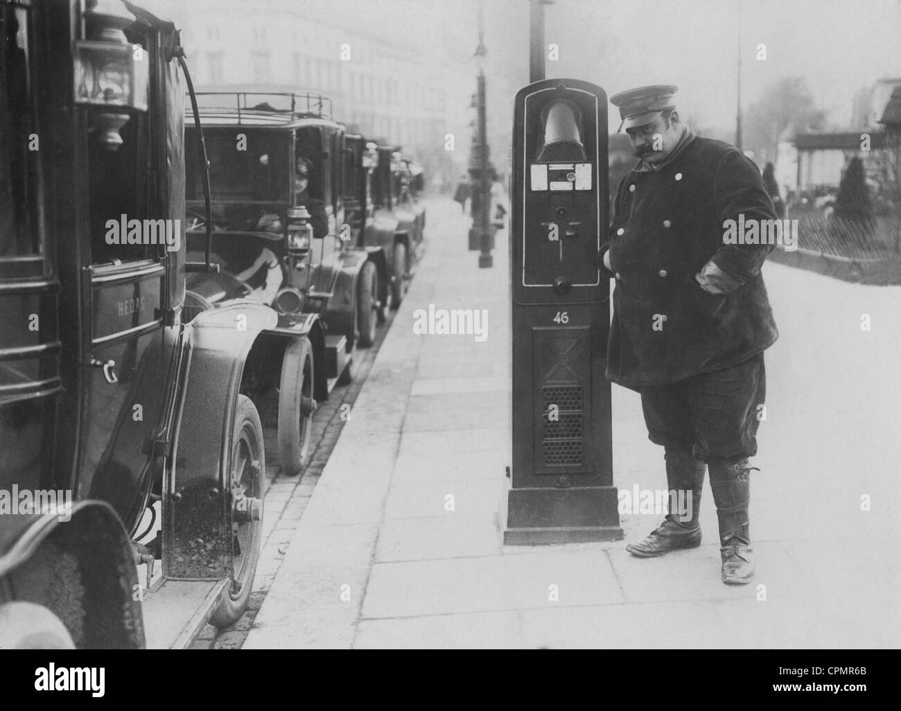 Cabs in Berlin, 1912 Stock Photo - Alamy