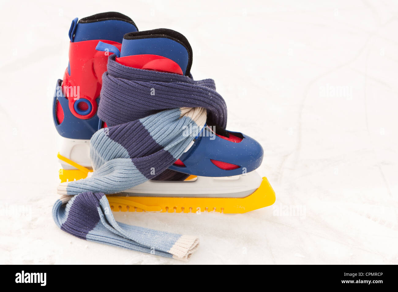 Yellow ice skates hi-res stock photography and images - Alamy